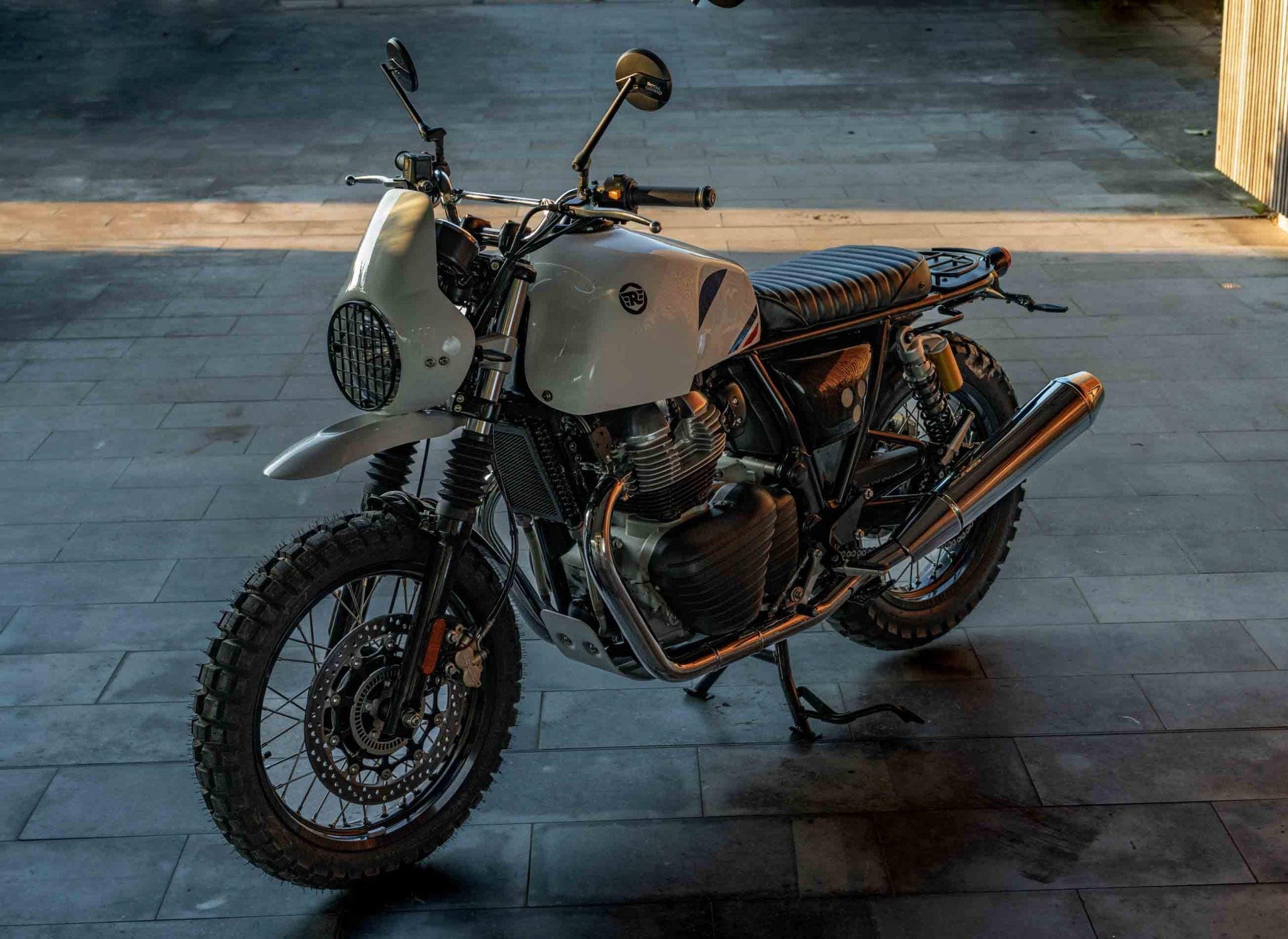 SIDE PANELS VINTAGE SCRAMBLER for Royal Enfield Interceptor 650 & Cont ...
